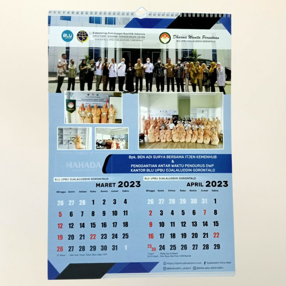 Cetak Kalender Custom 2025